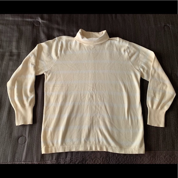 Club Monaco | Sweaters | Club Monaco Classic Casual Basic Turtleneck ...
